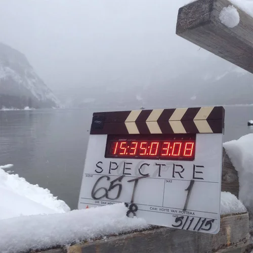New Set Photos From SPECTRE Show James Bond in the Snow — GeekTyrant