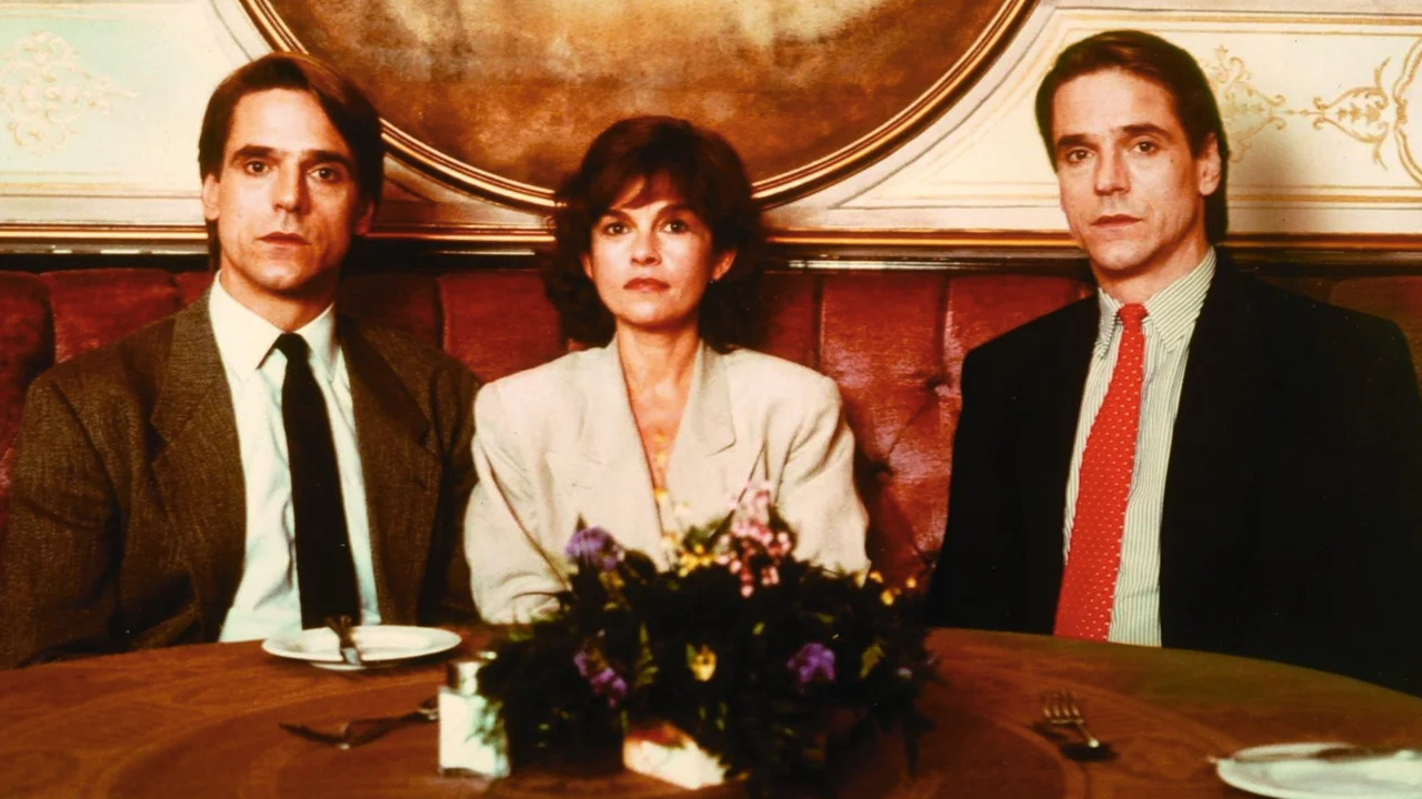 25 Actors Who Played Their Own Twin — GeekTyrant