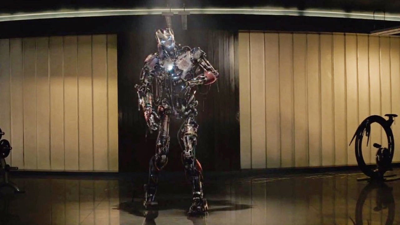 Ultron Crashes Avengers Party in 2 Clips From AVENGERS: AGE OF ULTRON ...