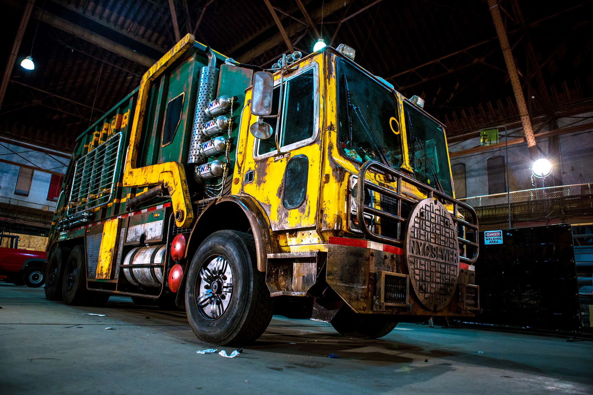 TEENAGE MUTANT NINJA TURTLES 2 Dump Truck Party Wagon Revealed — GeekTyrant