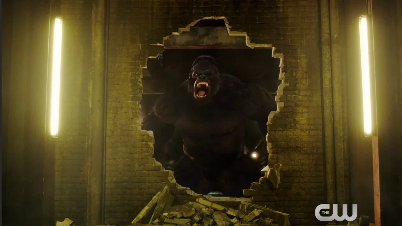 Extended Trailer For THE FLASH — Flash Battles Gorilla Grodd — GeekTyrant