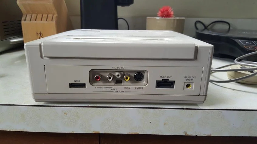 Check Out This Original 1988 PlayStation/Nintendo Prototype — GeekTyrant