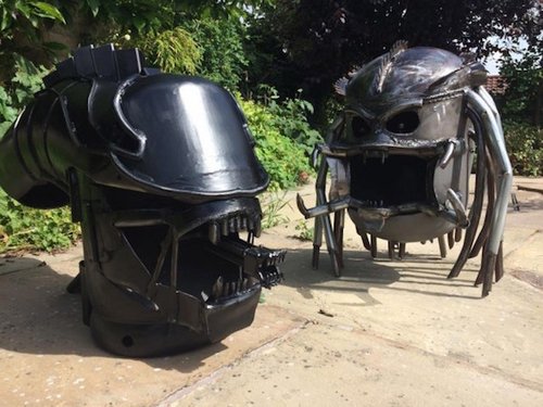In The Backyard, No One Can Hear You Burn: ALIEN Xenomorph-Themed Wood ...