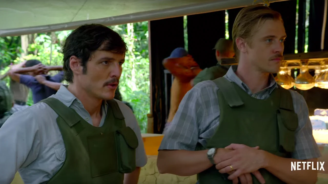 Second Full Trailer For Netflix's NARCOS Series Introduces Pedro Pascal ...