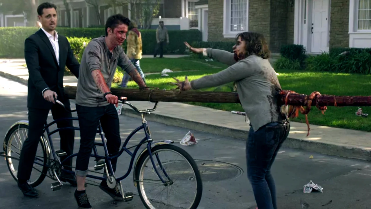 Awesome Zombie Survival Tips From Razer — GeekTyrant