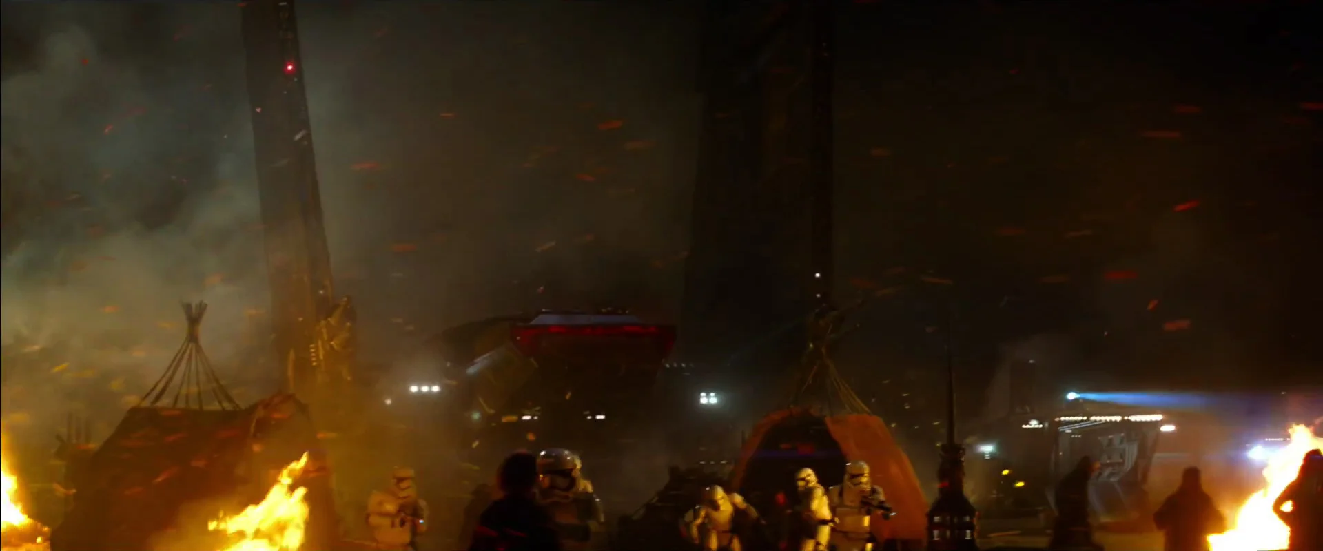 Analysis of Full STAR WARS: THE FORCE AWAKENS Trailer with 147 ...