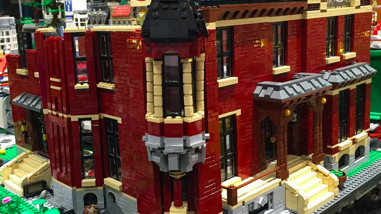 Impressive LEGO Batcave is The One Gotham Deserves — GeekTyrant