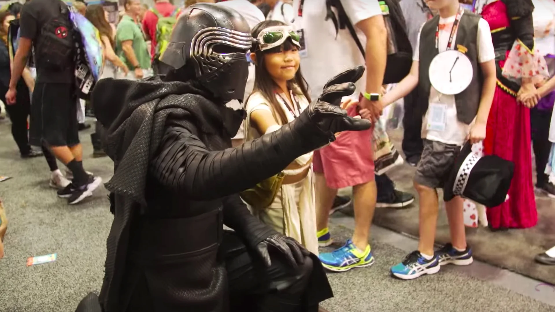 Adam Savage Also Went Undercover as Kylo Ren at Comic-Con 2016 — GeekTyrant