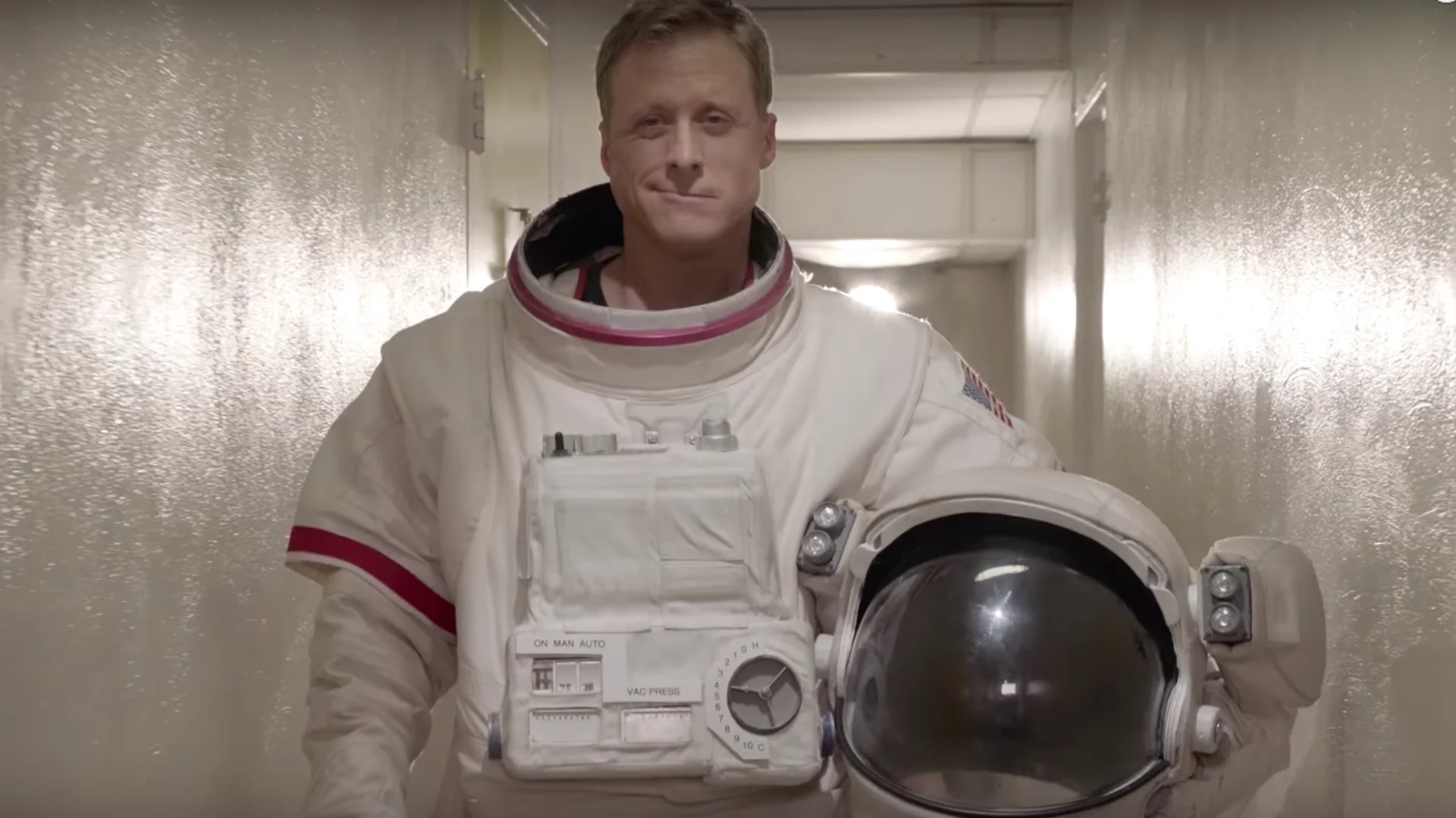 Amusing Trailer for Alan Tudyk’s CON MAN Season 2 and New Series ...