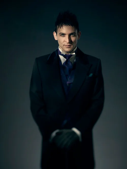 GOTHAM Season 3 Synopsis Teases Poison Ivy and Mad Hatter, Plus ...