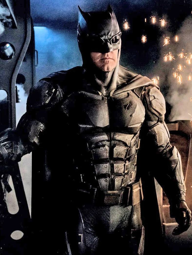 First Look Photo of Batman's Tactical Batsuit From JUSTICE LEAGUE ...