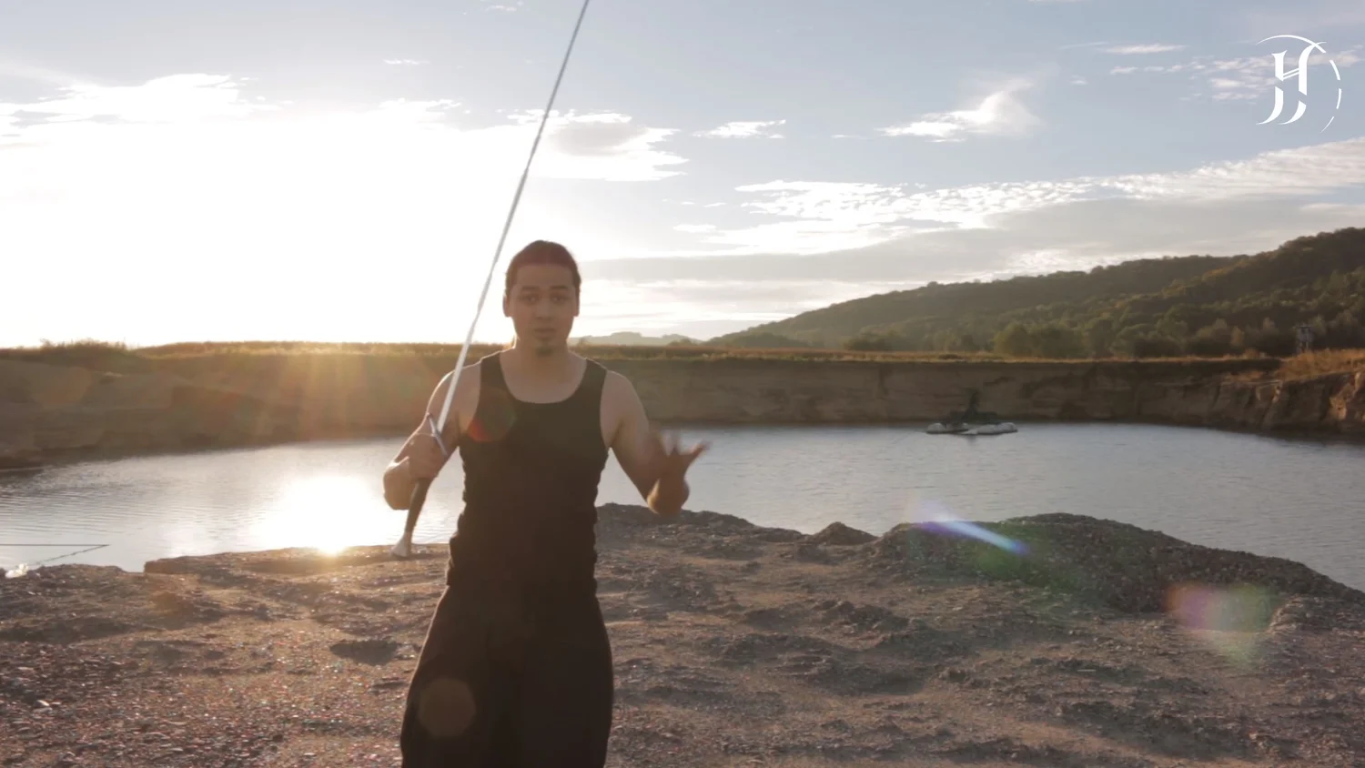 Cool Video Teaches Basics of Using a Longsword — GeekTyrant