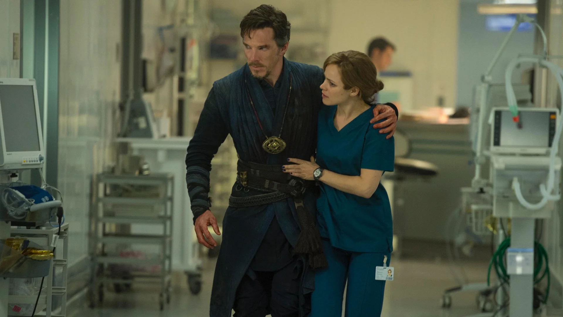 New DOCTOR STRANGE Clip and Over 12 Minutes of Behind the Scenes B-Roll ...