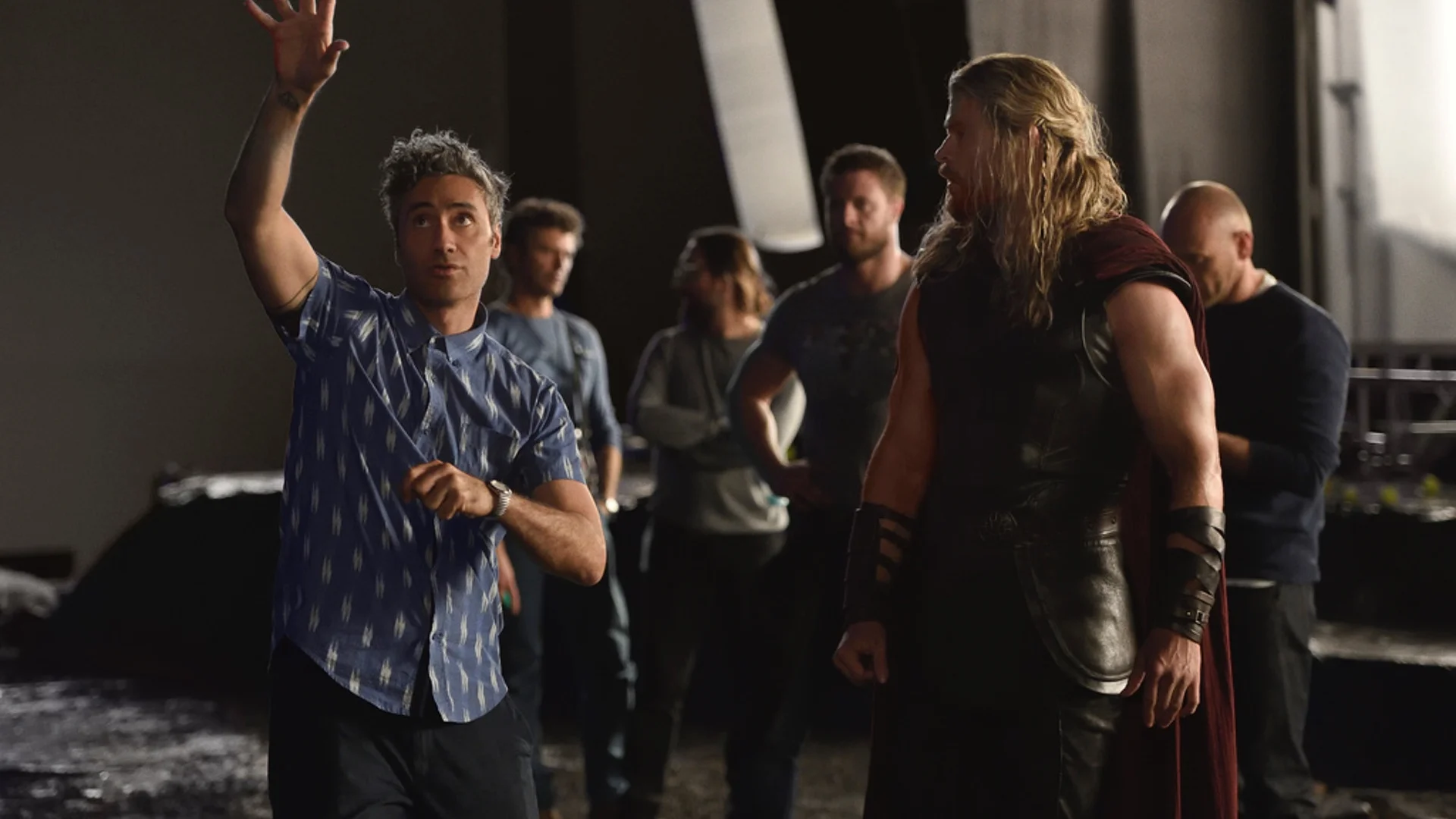 THOR: RAGNAROK Official Set Photo and Synopsis Offers New Story Details ...