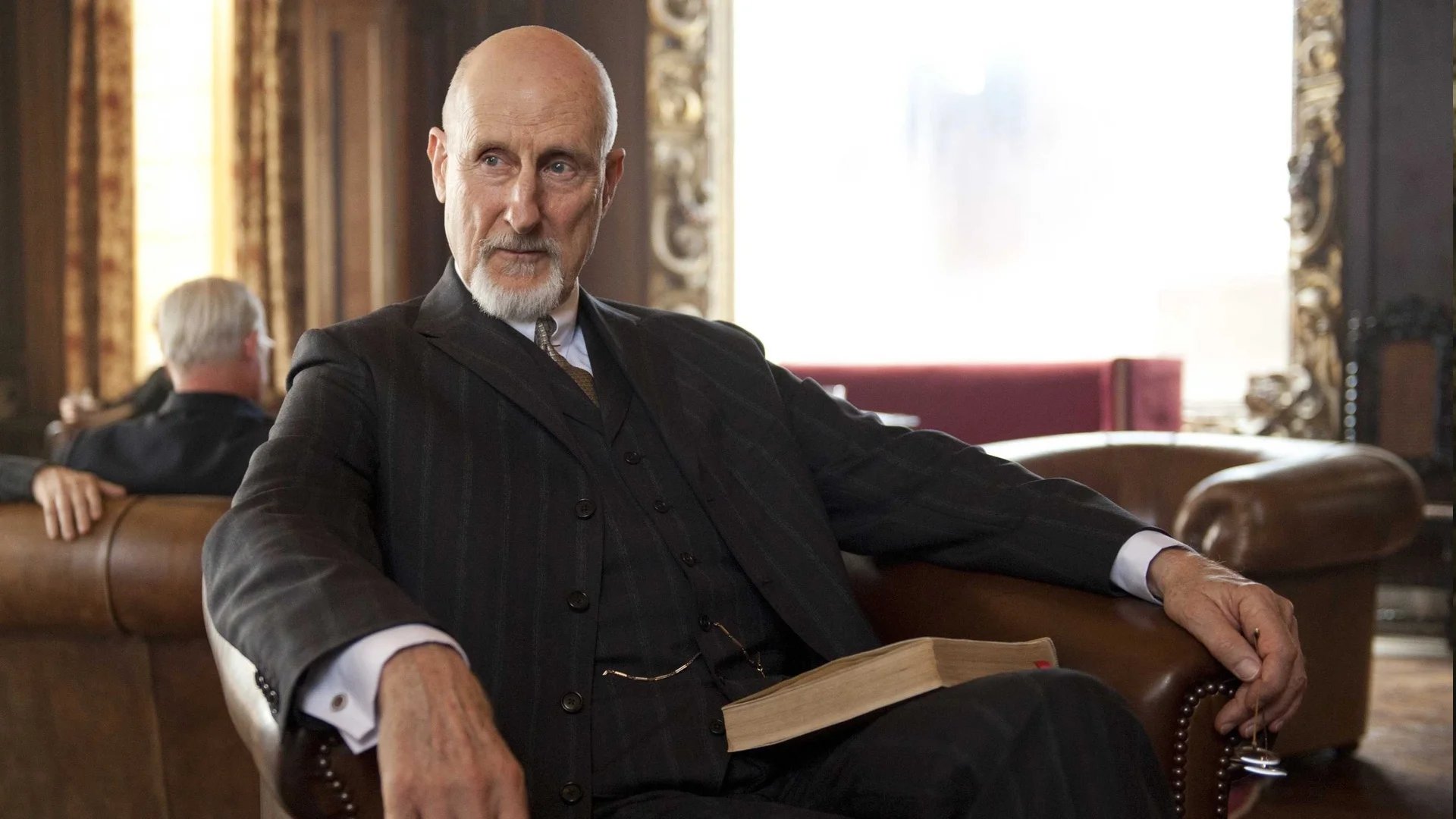James Cromwell Cast in JURASSIC WORLD Sequel — GeekTyrant