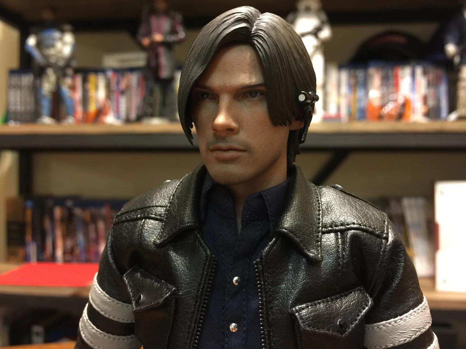 RESIDENT EVIL 6 Leon S. Kennedy Action Figure Review - Sideshow ...