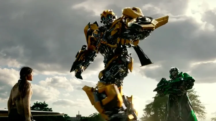 The New Trailer for TRANSFORMERS: THE LAST KNIGHT Is All About Girl ...