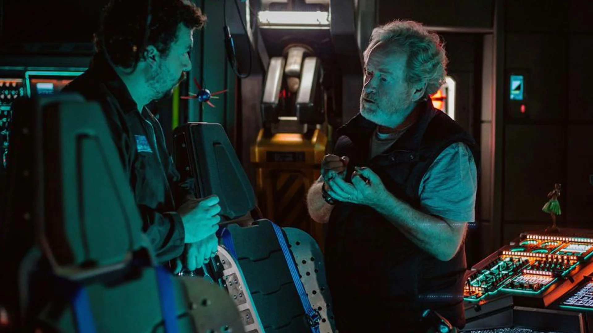 Ridley Scott Says He Was Wrong About PROMETHEUS and Scales Back His ...