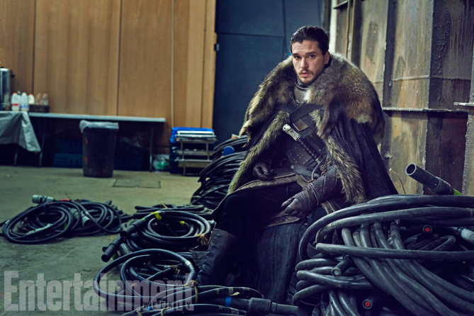 The Starks Are reunited in EW's GAME OF THRONES Season 7 Covers and ...