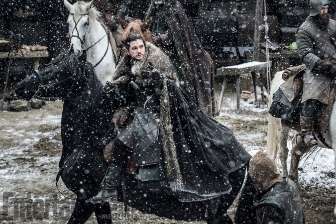 The Starks Are reunited in EW's GAME OF THRONES Season 7 Covers and ...