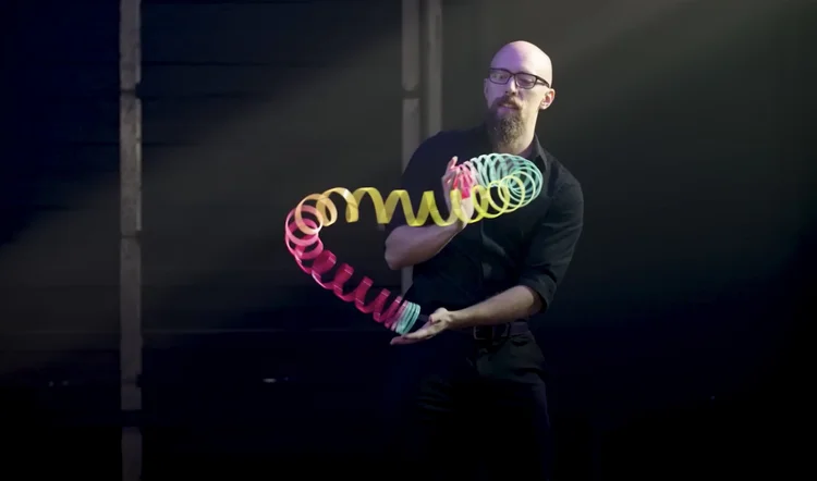 "Slinking" is a Thing and This is a Video of The Man Who Mastered The ...