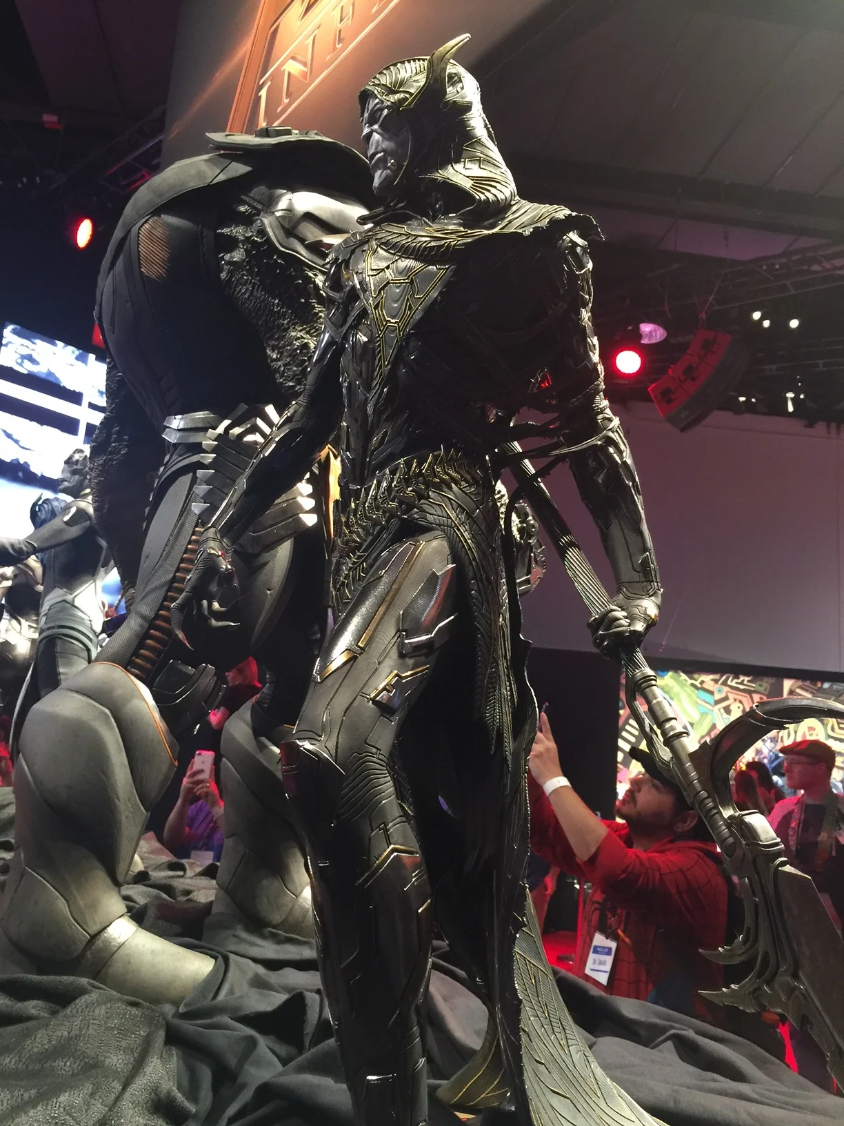 Close Up Detailed Photos of The Children of Thanos in AVENGERS ...