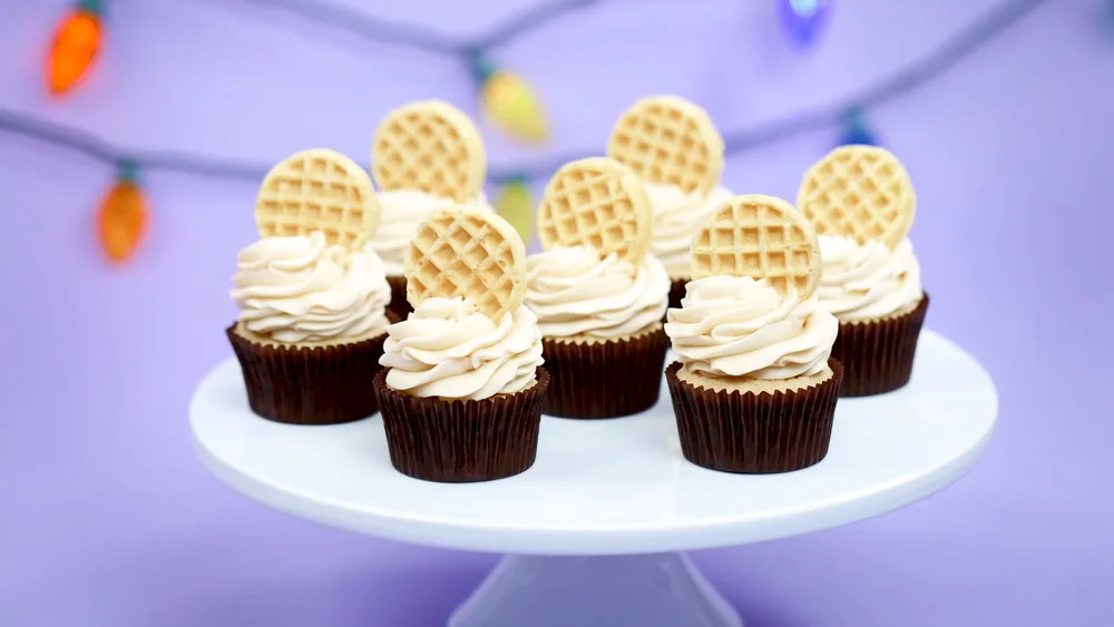 These STRANGER THINGS Inspired Cupcakes Look Great And Are Easy To Make ...