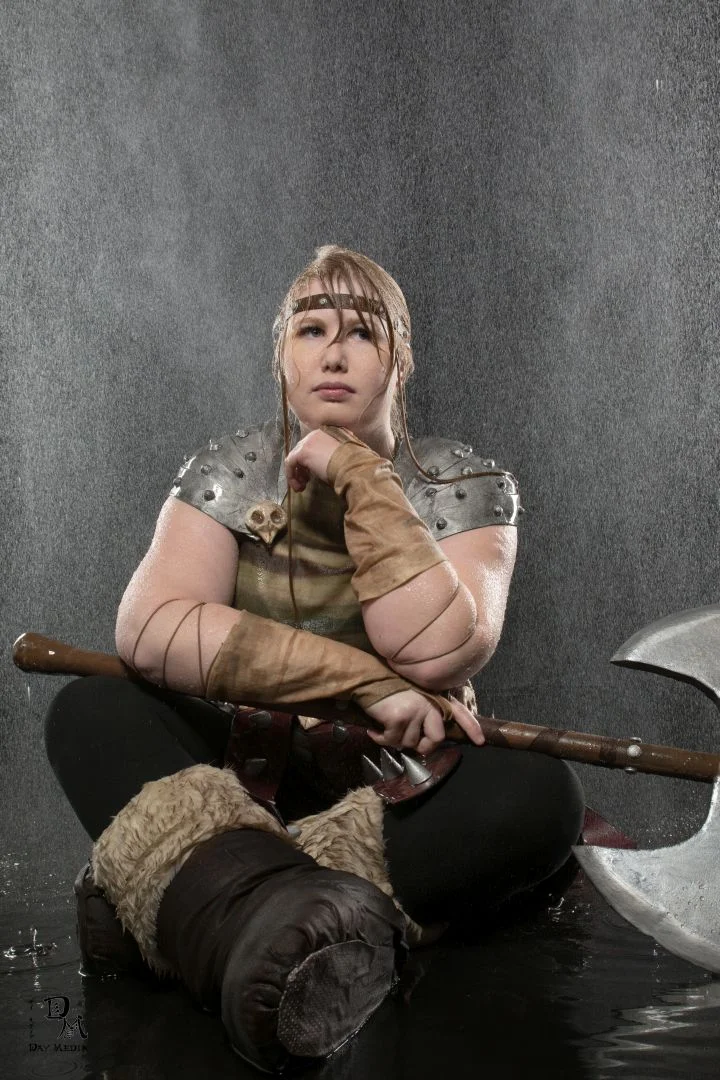 This HOW TO TRAIN YOUR DRAGON Astrid Cosplay Slays — GeekTyrant
