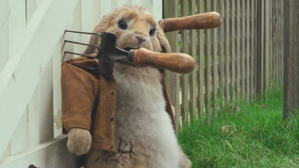 Watch Domhnall Gleeson Battle Animals in the New UK Trailer For PETER ...