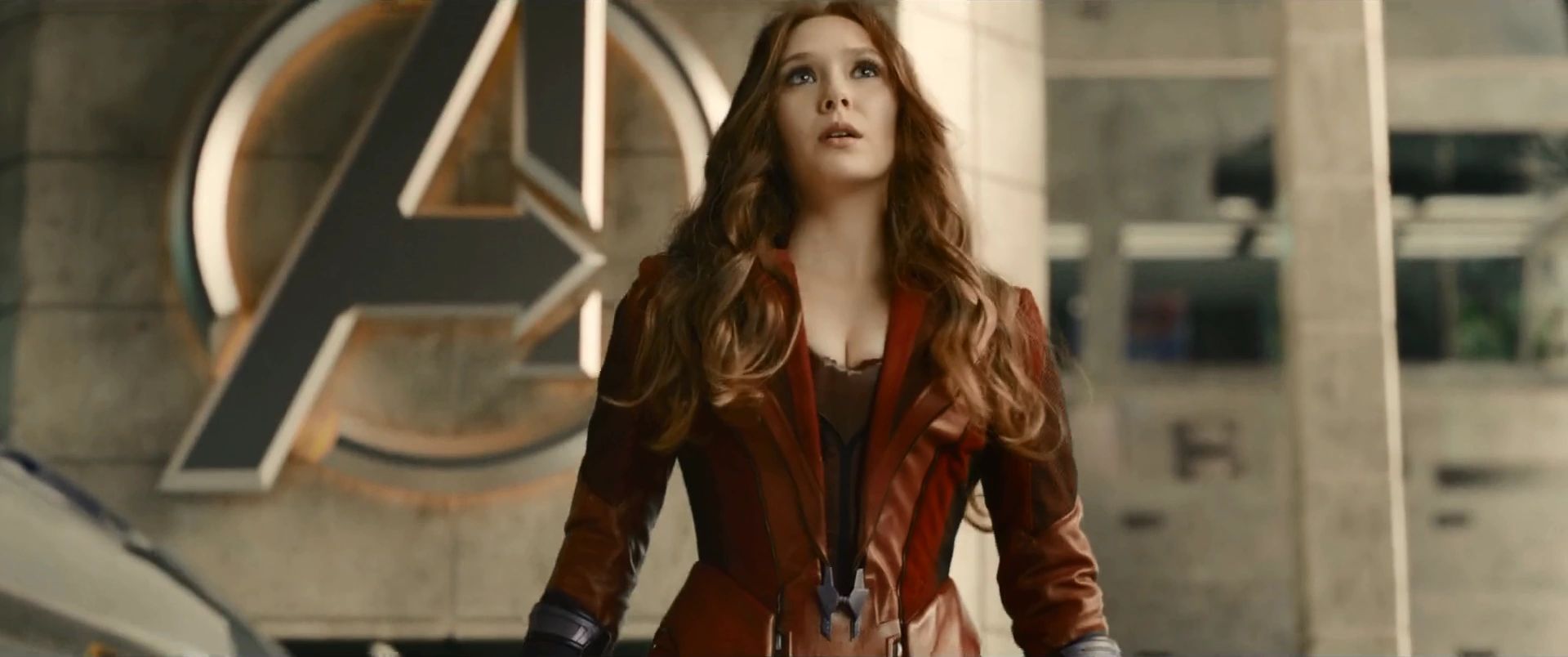 Detailed Look At Scarlet Witch S Avengers Age Of Ultron Costume — Geektyrant