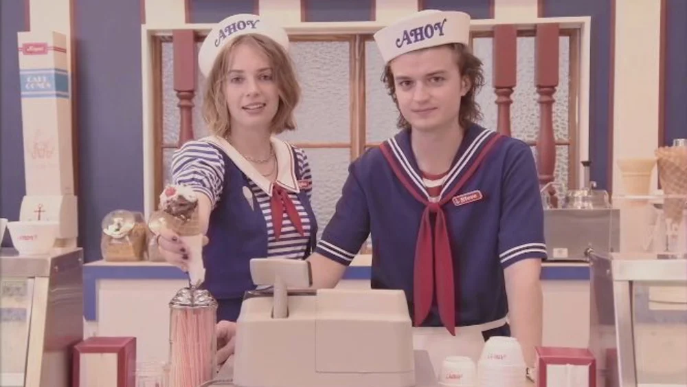 STRANGER THINGS - Hawkins is Getting a Mall in Season 3 and Here's a ...
