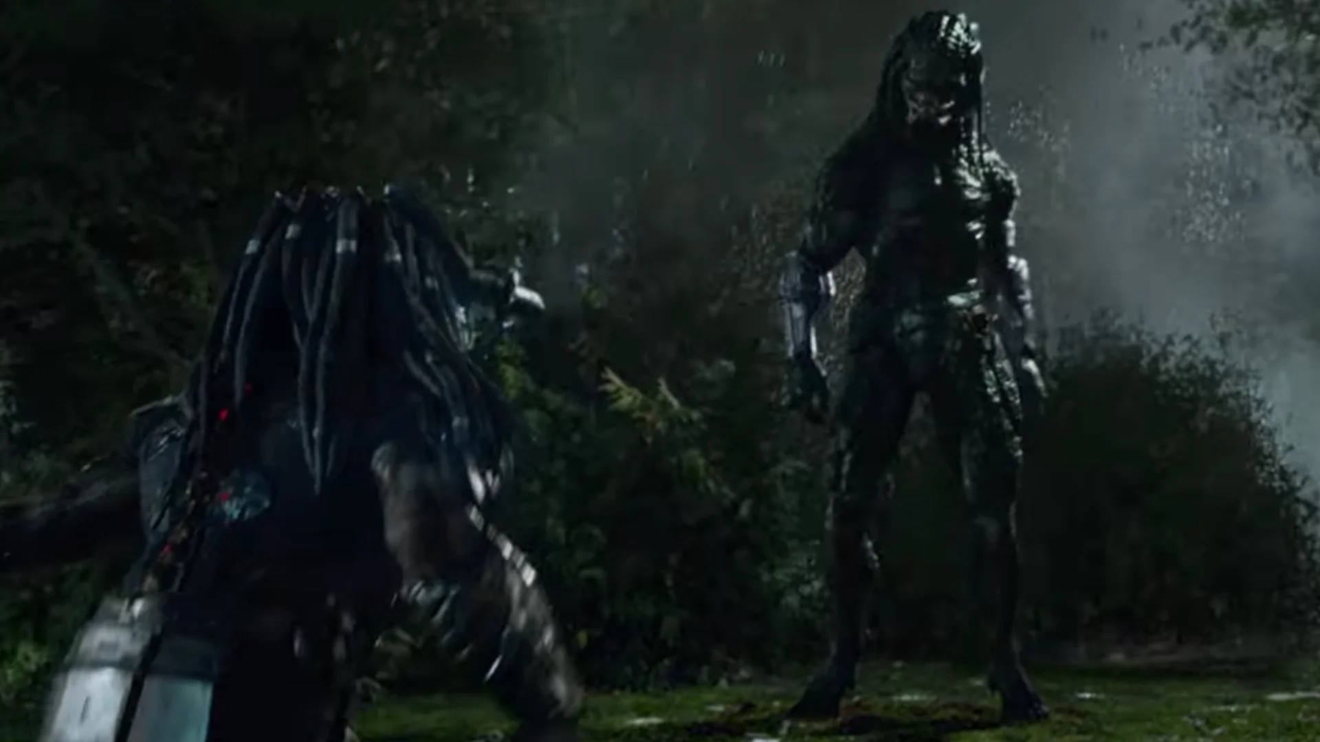 The Predator's Attack Each Other in This First Clip For THE PREDATOR ...