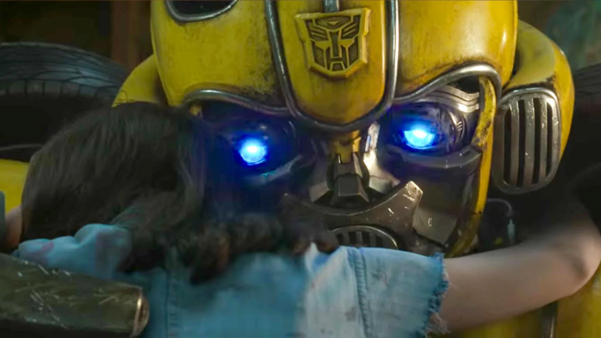 Review: BUMBLEBEE Is Filled With Heart, Soul, and the True Spirit of ...