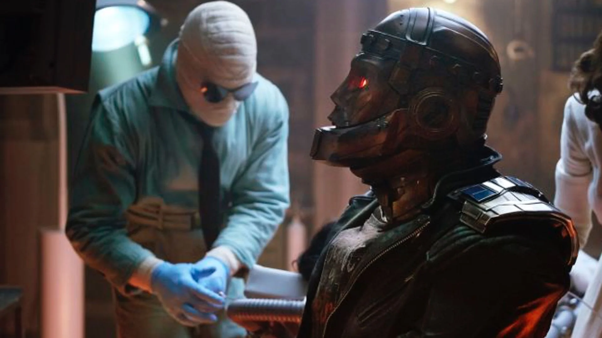 New Promo Spots For DC's DOOM PATROL Spotlight Robotman and Crazy Jane ...