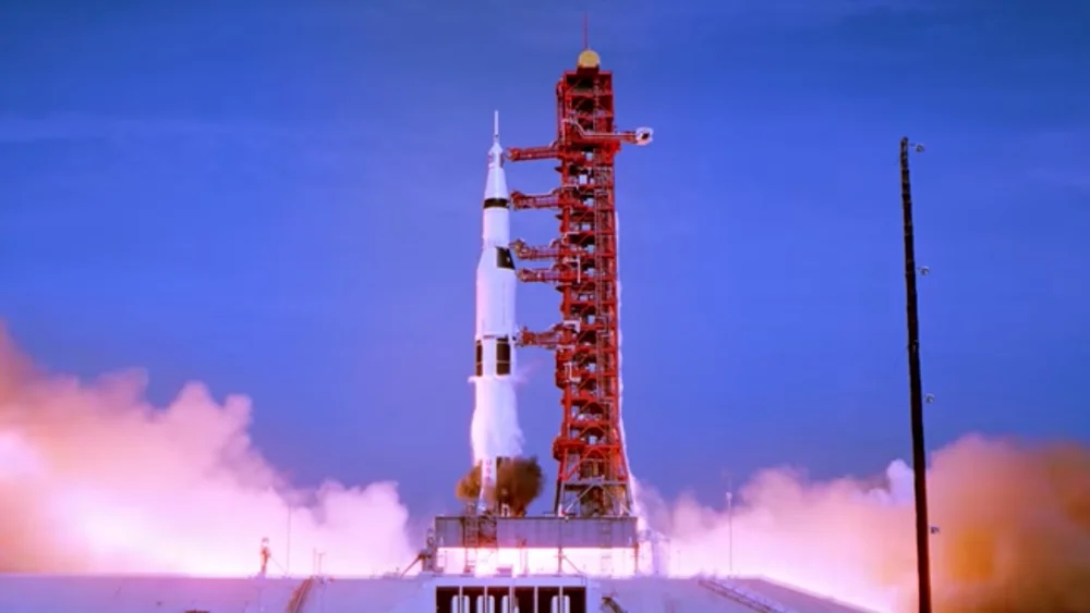 Stunning Trailer For The New APOLLO 11 Documentary is Filled with ...