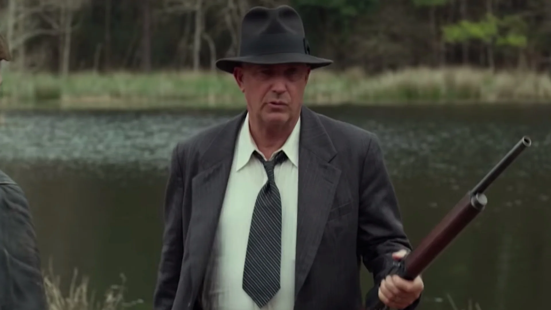 Kevin Costner and Woody Harrelson Hunt Down Bonnie and Clyde in Trailer ...