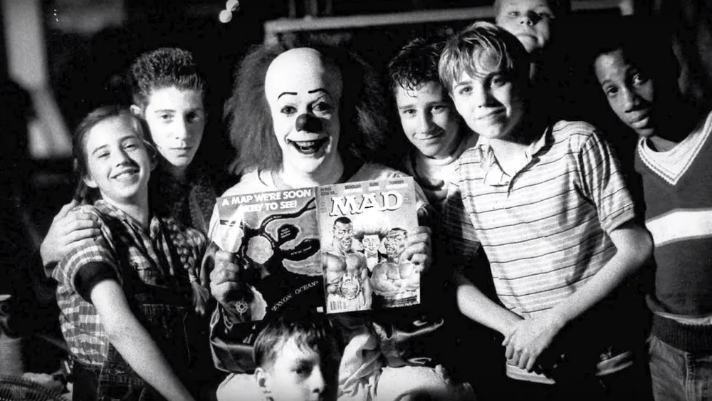 If You're a Fan of The 1990 Adaptation of IT, Here's a Fun Extended ...