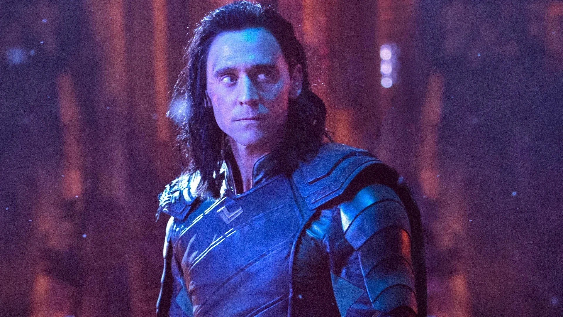 Tom Hiddleston Discusses LOKI and Explains The Villain Take on "More ...