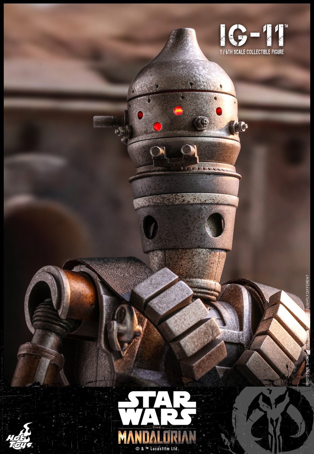 THE MANDALORIAN and IG-11 Hot Toys Action Figures Unveiled | FizX