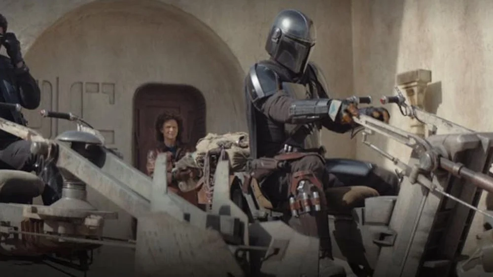Let's Talk About THE MANDALORIAN Chapter 5 "The Gunslinger" Which Takes ...