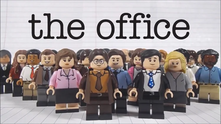 THE OFFICE Fan Builds Entire Dunder Mifflin Office Out of LEGOs ...