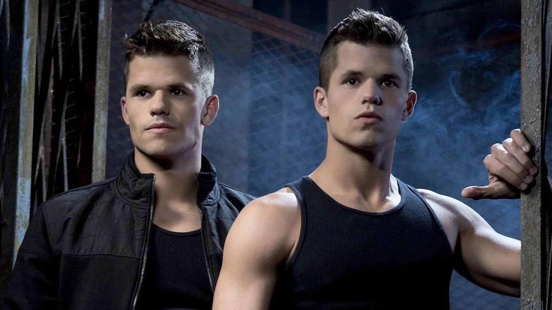 Matt Reeves Casts Twins Max and Charlie Carver in THE BATMAN — GeekTyrant