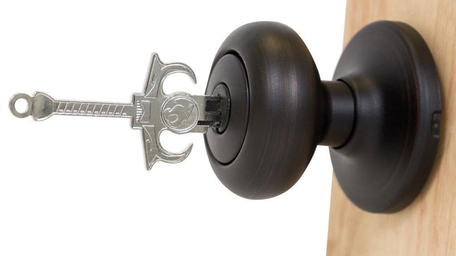 Here Are Some Sword-Shaped House Keys Inspired by Geek Culture Weapons ...