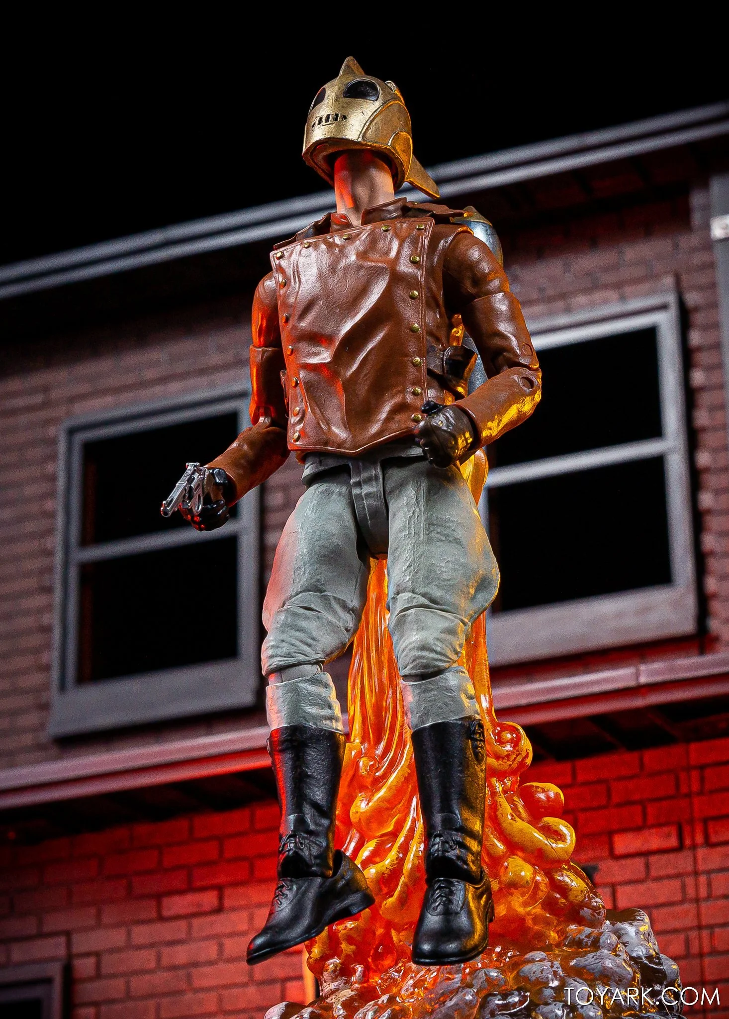A Cool New Action Figure For THE ROCKETEER is Here Thanks To Diamond ...
