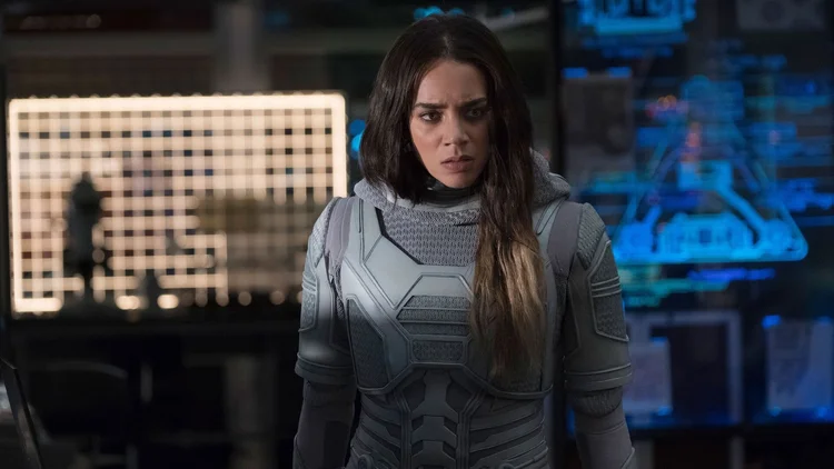 Hannah John-Kamen Reportedly Offered the Role of Jill Valentine in ...