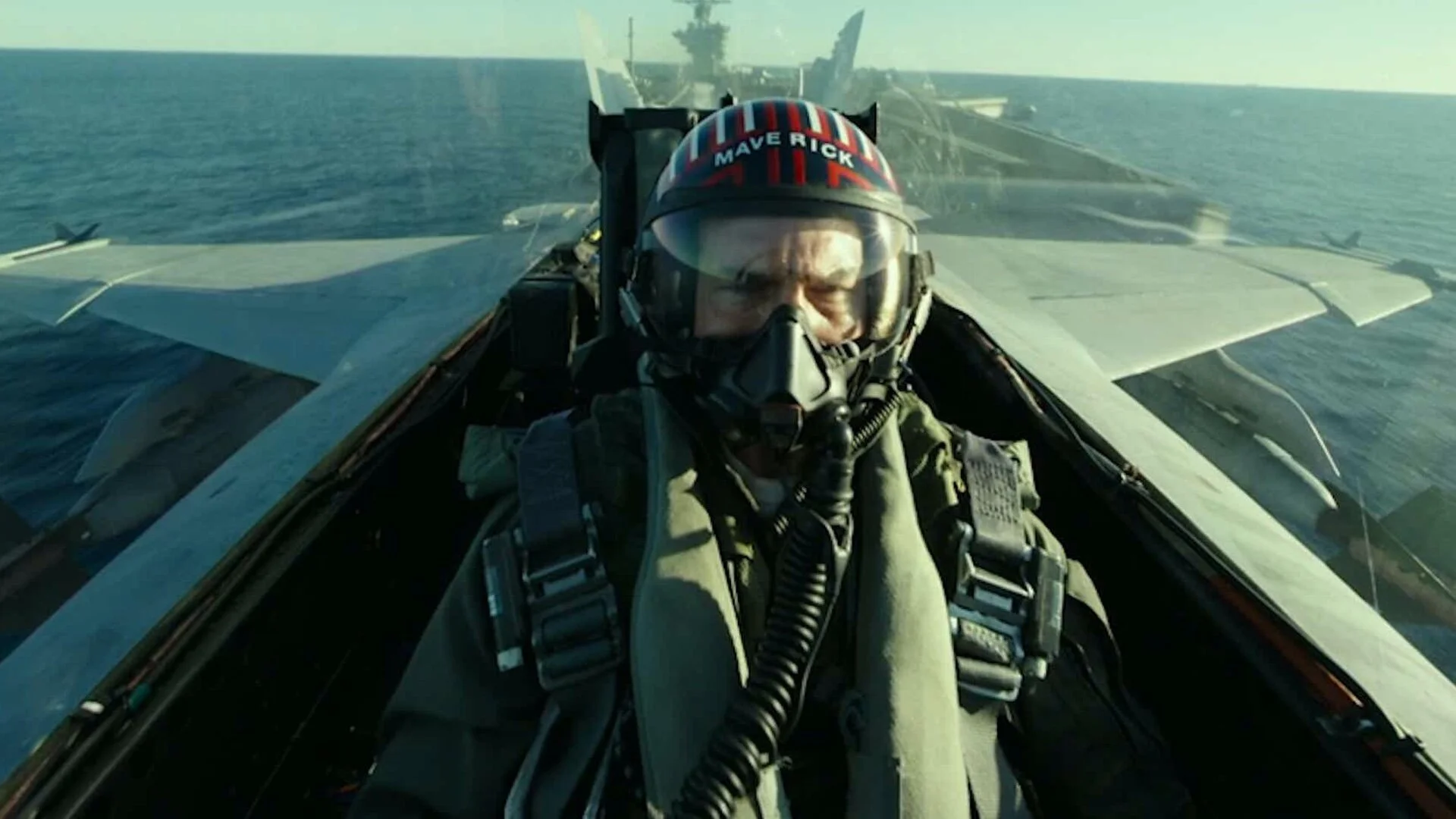 TOP GUN: MAVERICK Behind-the-Scenes Footage Show Real Badass Jets ...
