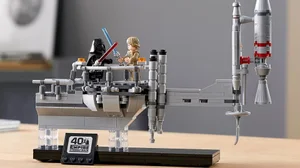 Create the Iconic STAR WARS Twist in LEGO Format This Week — GeekTyrant