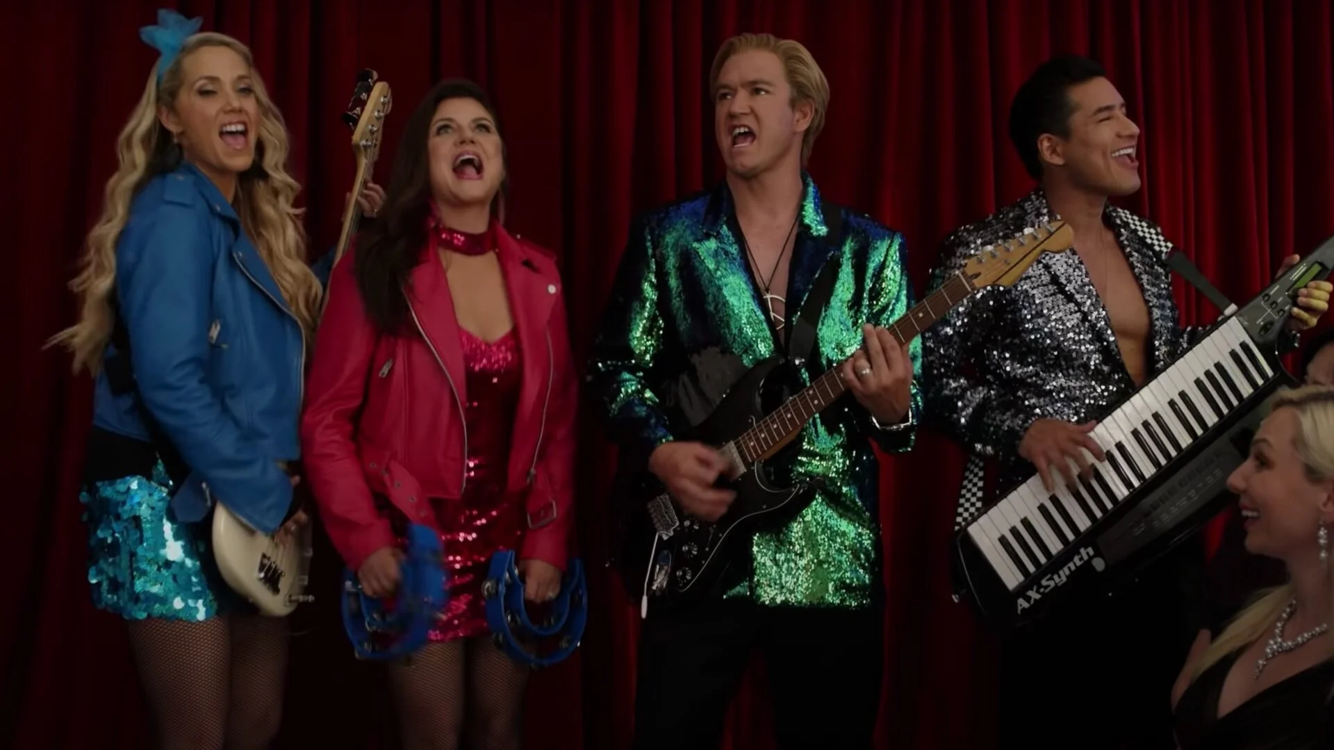 Full Trailer For SAVED BY THE BELL Features the Old Gang Back Together ...