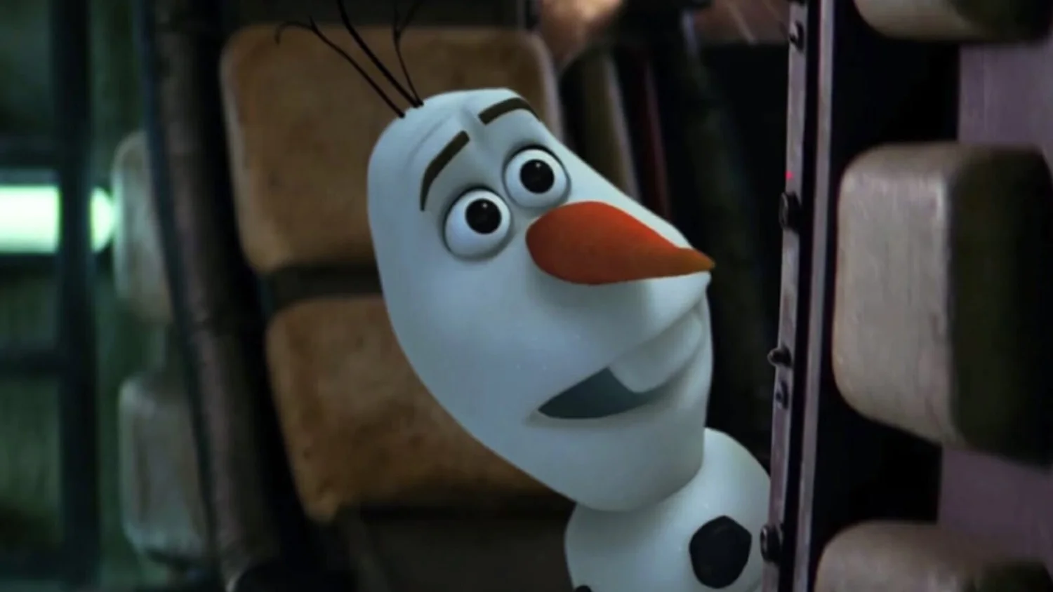 Watch Josh Gad Recap The STAR WARS Prequel Trilogy as Olaf — GeekTyrant