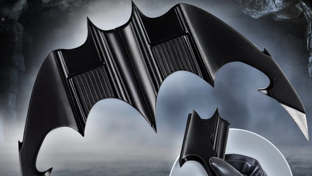 BATMAN 1989 Movie Batarang Prop Replica is Up For Pre-Order and It's ...